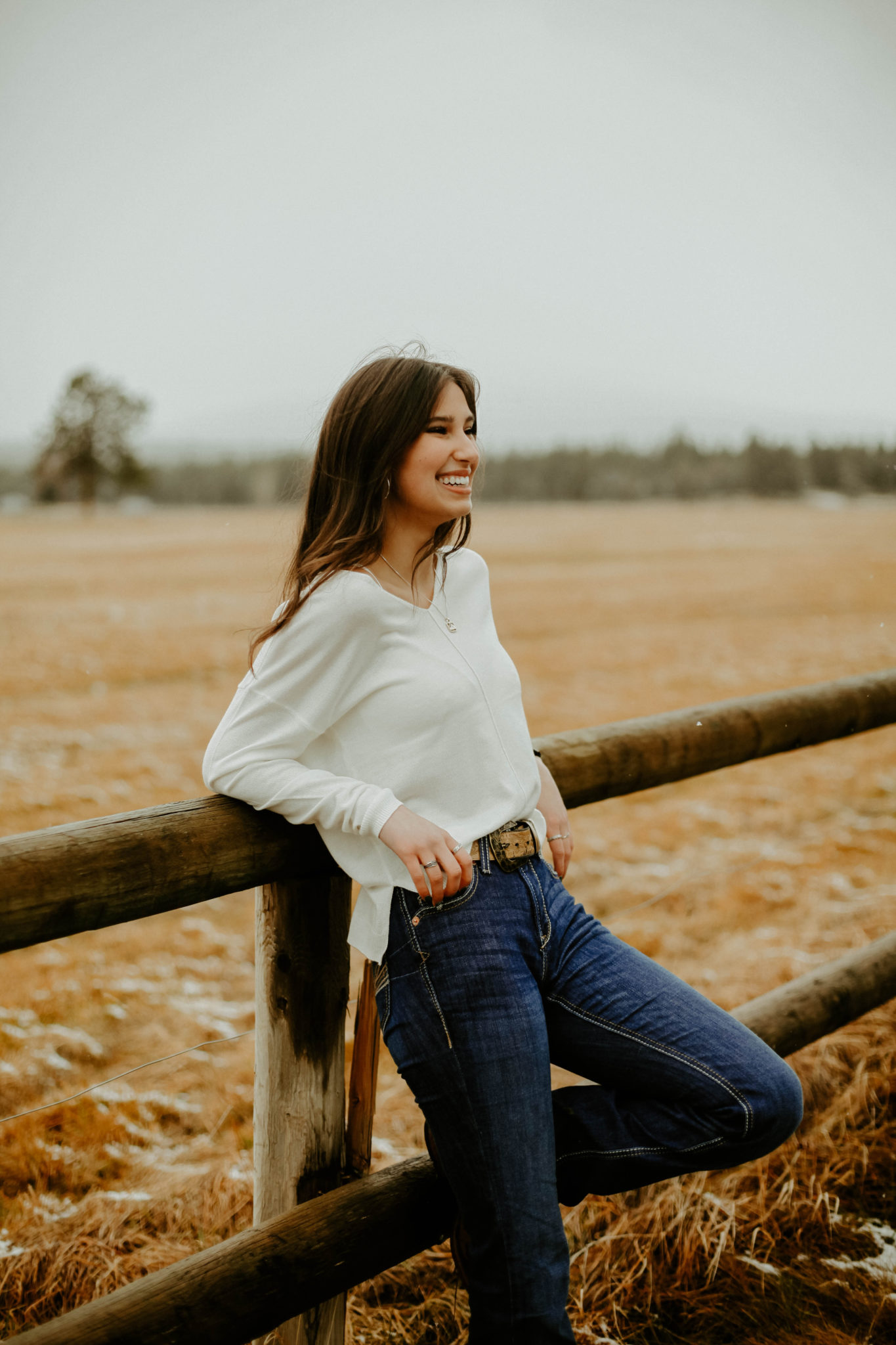 Emily Noelle Associate Team | Oregon - emilynoellephoto.com